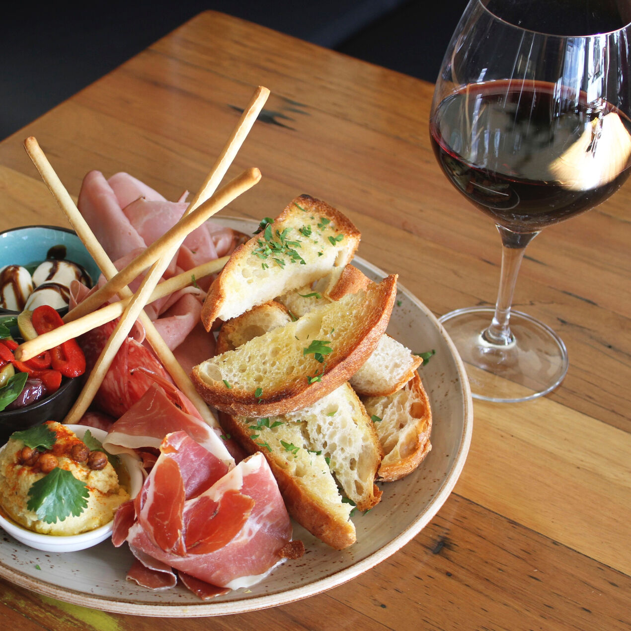 Morwell, Gippsland Vic | Accommodation, Hotel,… | Visit Gippsland