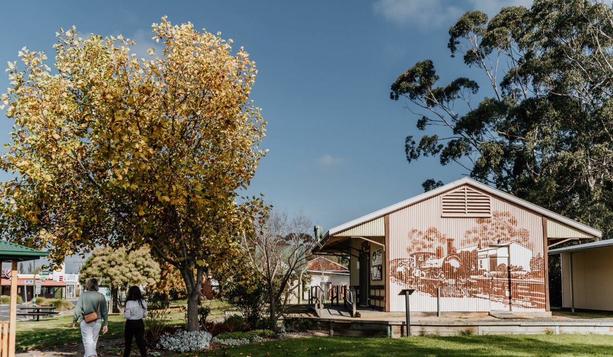 Yinnar & Churchill Travel Guide: Where to Eat, Stay… | Visit Gippsland