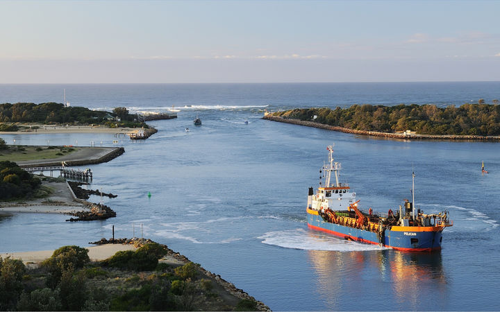 Lakes & Coastal Discovery Drive | Visit Gippsland